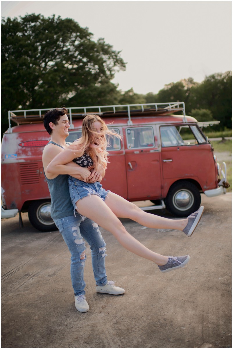 Volkswagen Van Lovers Taylor + Matt in Austin, Texas - auburn rae ...